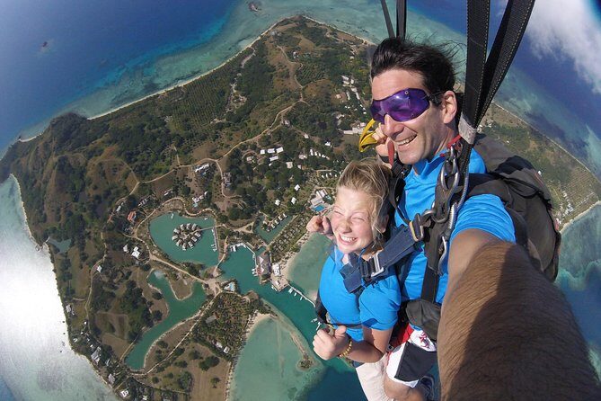 Skydive Fiji Radical 10000ft Tandem Jump (30 seconds free fall) - Who Should Consider This Tour?