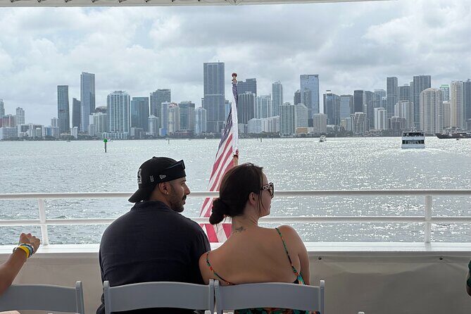 Skyline Millionaire Homes Photo Tour with photographer in Miami - Is the Price of $89 Worth It?
