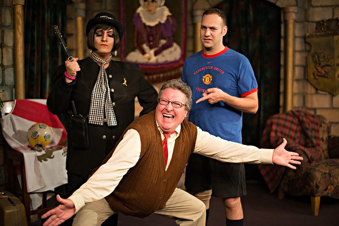 Sleuths Mystery Dinner Show, Orlando - Audience Participation and Engagement