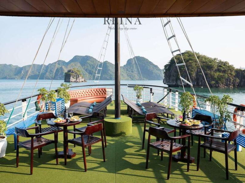 Small Deluxe Cruise in Halong Bay Day with Lunch and Sunset - The Sum Up