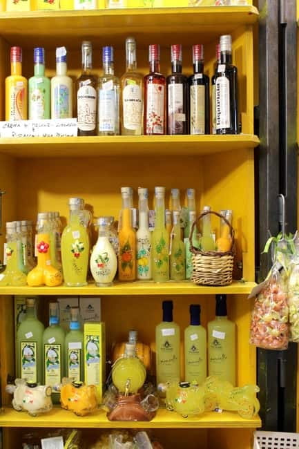 Small Group Amalfi, Positano and Sorrento Tour from Naples - FAQ