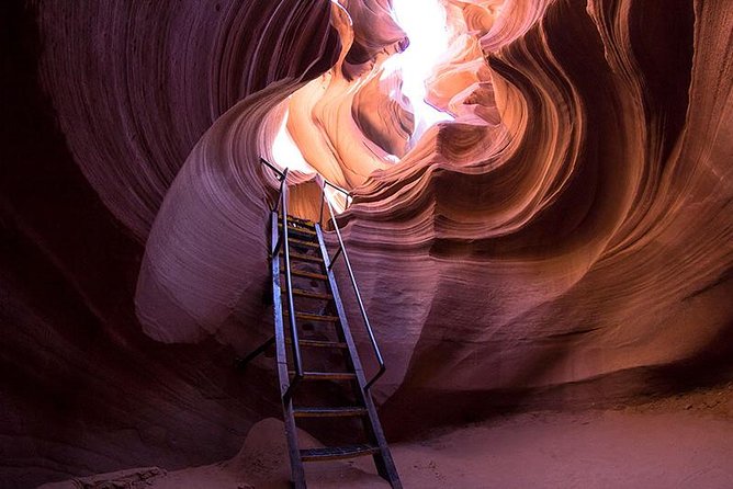 Small Group Antelope Canyon Day Trip From Phoenix - Meeting and Pickup Information