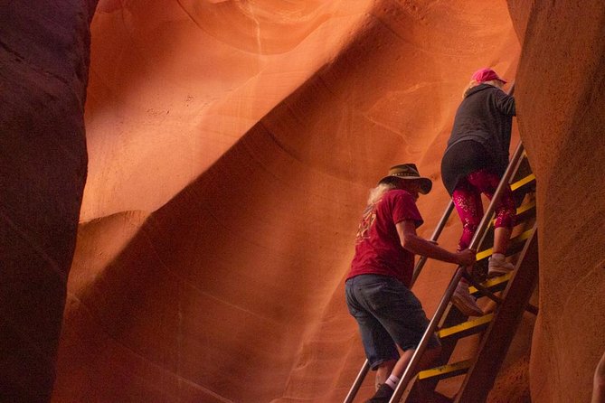Small Group Antelope Canyon Day Trip From Phoenix - Traveler Reviews and Experiences