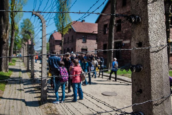 Small Group Auschwitz Tour from Lodz with Lunch - The Sum Up: Why Choose This Auschwitz Tour?