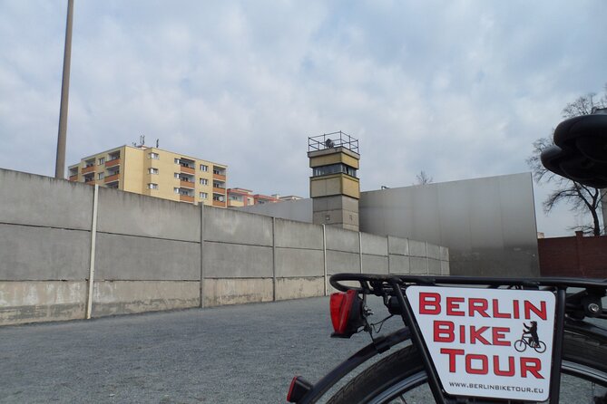 Small-Group Berlin Wall Bike Tour - Exploring the Berlin Wall