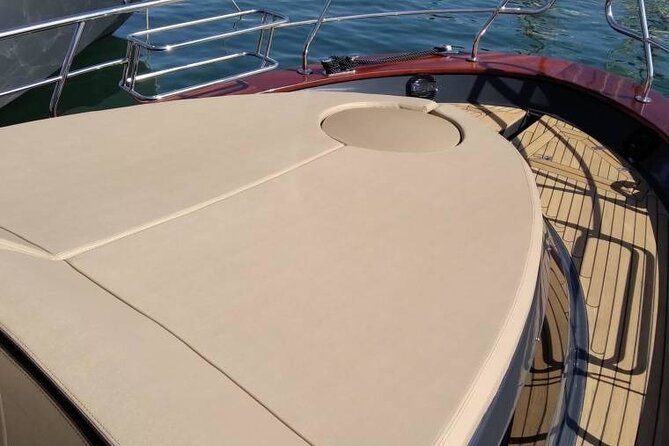 Small Group Boat Tour From Sorrento to Capri - Key Points