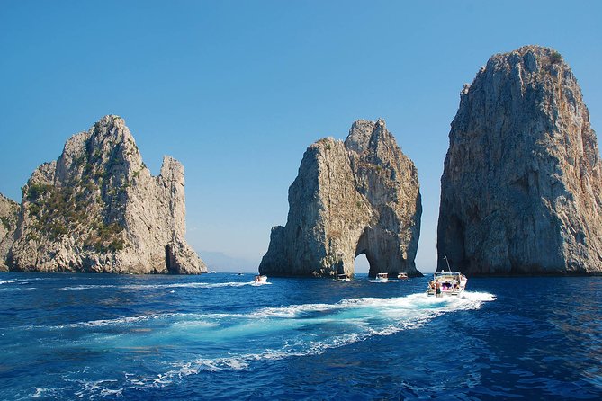 Small Group Boat Tour to Sorrento Coast, Capri & Blue Grotto - Practical Details and Tips