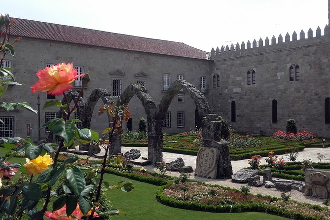 Small-Group Braga Half-Day Tour With Bom Jesus - Visiting Significant Historical Sites