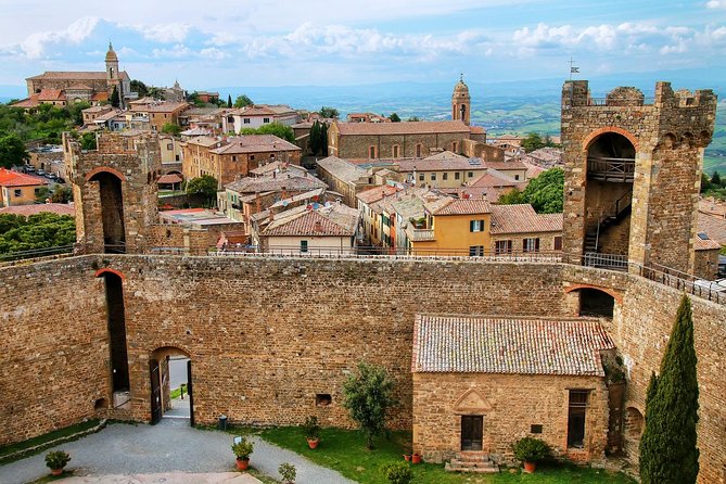 Small Group Brunello Di Montalcino Wine Tour From Siena - Itinerary and Inclusions