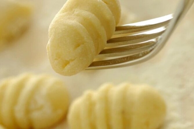 Small-Group Cooking Class in Positano: Gnocchi, Tiramisù & Drinks - Pricing and Availability Details