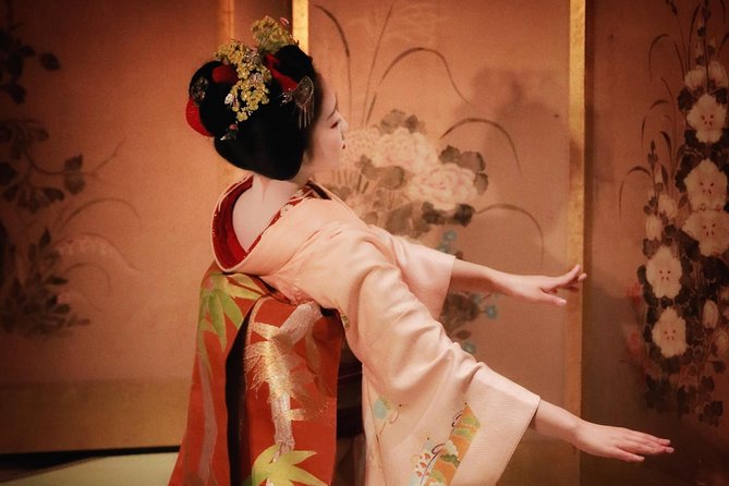 Small-Group Dinner Experience in Kyoto With Maiko and Geisha - Authentic Japanese Cuisine