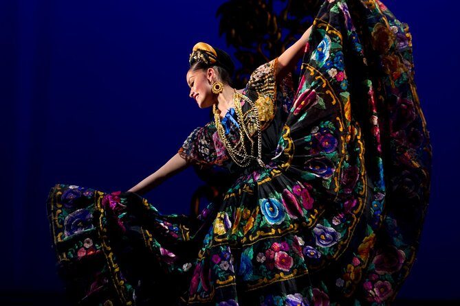 Small Group: Discover the Folkloric Ballet of Mexico - Who Should Consider This Tour?