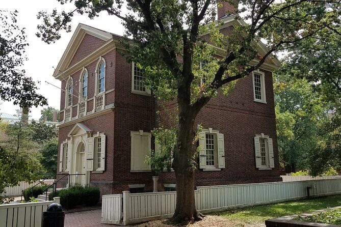 Small-Group Discovering Colonial Philadelphia Public Walking Tour - The Practicalities