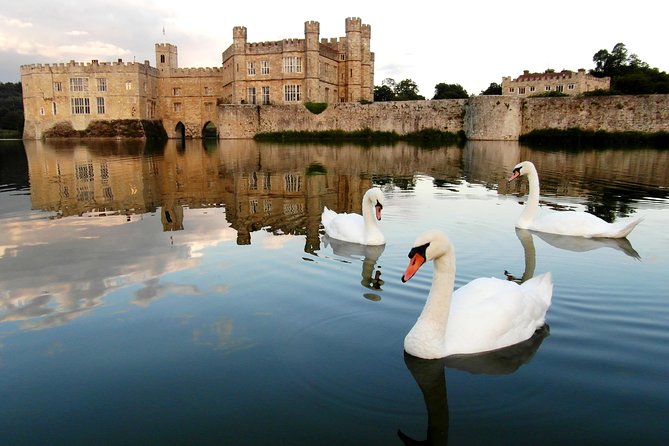 Small-Group Early Access Leeds Castle, Canterbury, and Greenwich - Thames River Cruise