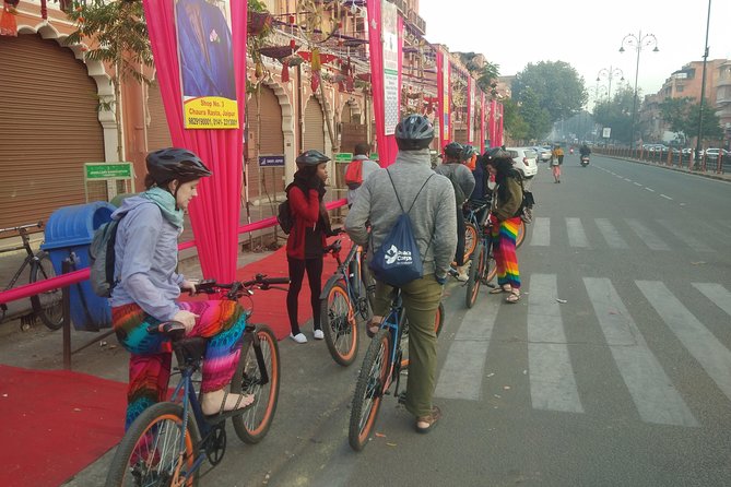 Small-Group Early Morning Pink City Bike Tour - The Itinerary in Detail
