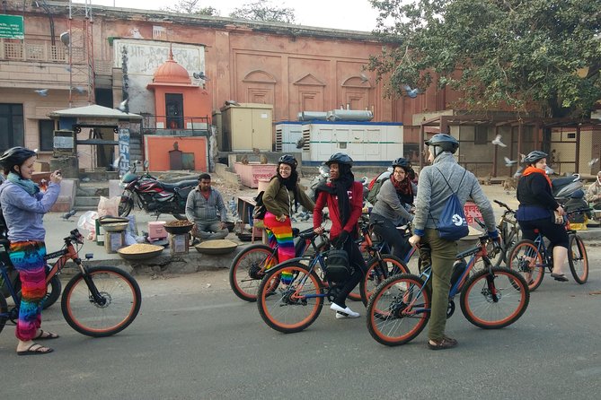 Small-Group Early Morning Pink City Bike Tour - Practical Aspects and Logistics