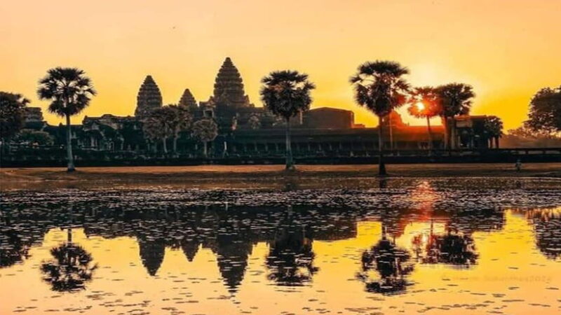 Small-Group Explore Angkor Wat Sunrise Tour with Guide - Key Points