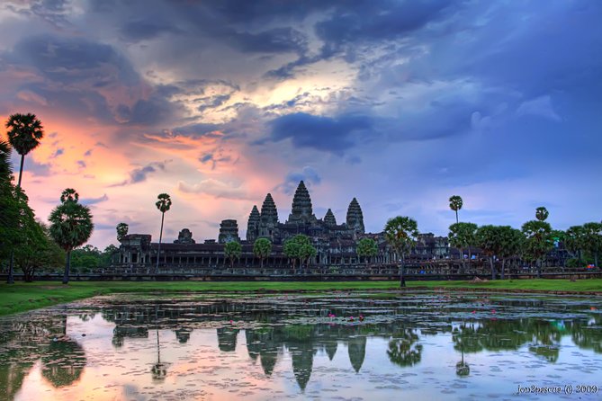 Small-Group Explore Angkor Wat Sunrise Tour with Guide from Siem Reap - Exploring Angkor Wat Sunrise Tour from Siem Reap: An In-Depth Review