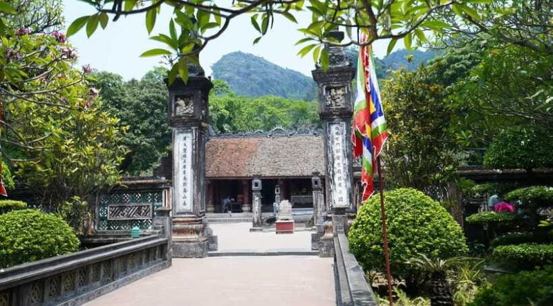 Small Group Explore Of Limestone Legends Ninhbinh - FAQs