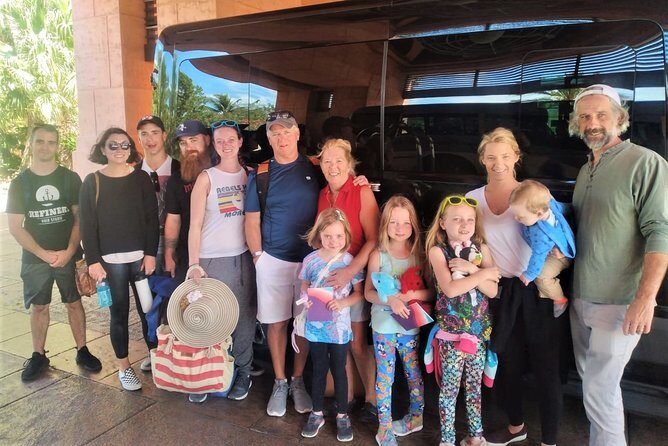 Small Group/ Family Private Roundtrip Airport Shuttle - A Practical Look at the Small Group/Family Private Roundtrip Airport Shuttle in Nassau