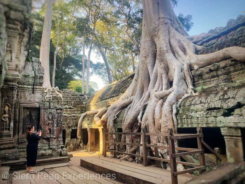 Small-Group Full Day Angkor wat Guide tour with Sun set - The Practical Details