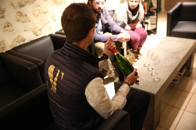 Small Group - Full Day Champagne Tour 3 Small Champagne Growers - Meeting Point and Logistics