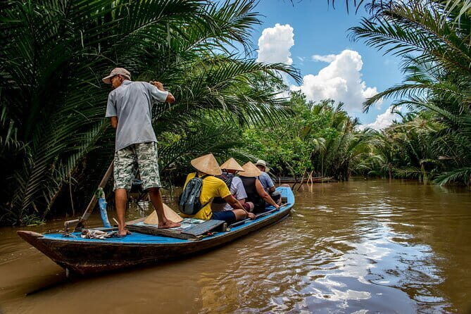 Small Group Full-Day Tour Cu Chi Tunnels and Mekong Delta - The Comforts of a Well-Organized Day