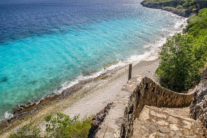 Small-Group Guided North & South Tour of Bonaire with Pick Up - The Heart of Bonaire: Salt and Slavery