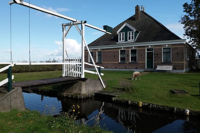 Small-Group Guided Sunset Canoe Tour in Waterland With Dinner - Traveler Experiences and Highlights