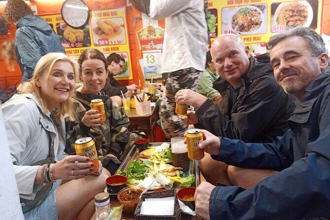 Small Group Hanoi Street Food and Drink Tasting up to 10 Guests - Exploring the Old Quarter