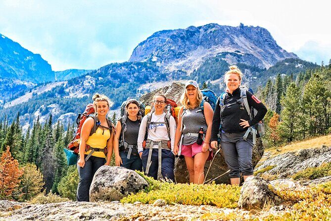 Small Group Hiking Around The Pinecrest Lake Trail - The Experience at a Glance