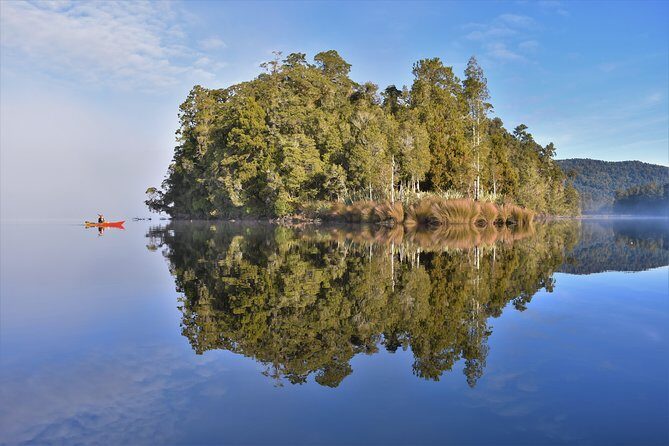 Small-Group Kayak Adventure from Franz Josef Glacier - An In-Depth Look at the Lake Mapourika Kayaking Tour