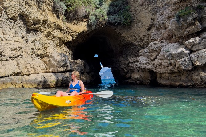 Small Group Kayak Tour From Sorrento to Bagni Regina Giovanna - Guided Kayaking and Safety