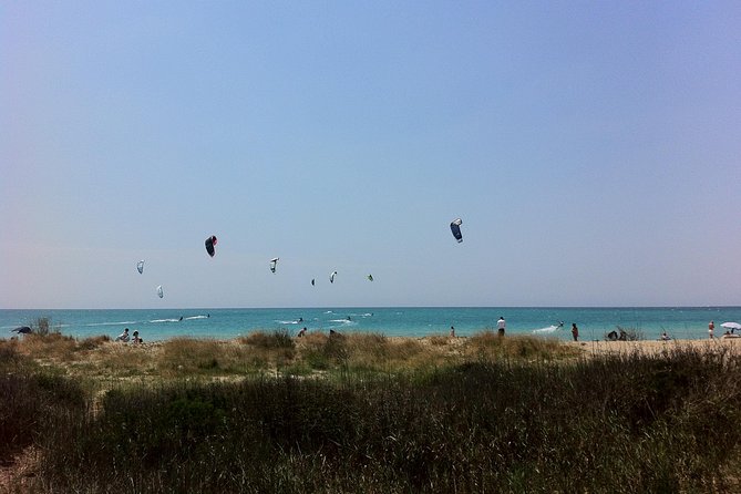 Small-Group Kiteboarding Lesson in Puglia - The Setting and Group Size