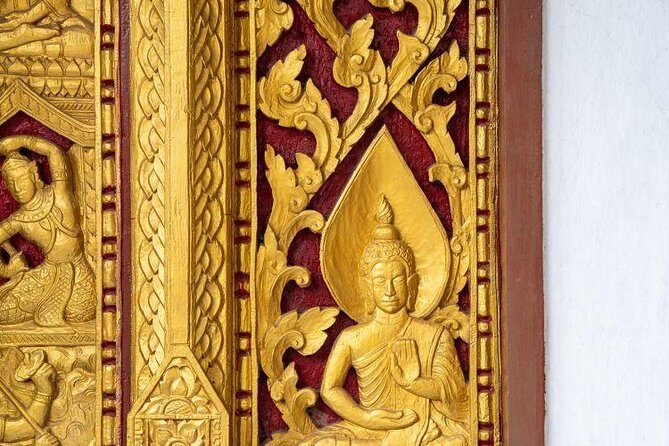 Small Group: Luang Prabang's Must-See Sights Including Mount Phousi - Transportation & Group Size
