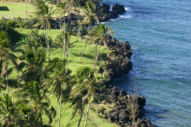 Small-Group Luxury Tour: Road to Hana and Kaeleku Cavern Day Trip - Highlights of the Journey