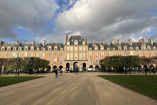 Small Group Marais/Place Des Vosges Walking Tour -10 People Max - Highlights of the Walking Tour