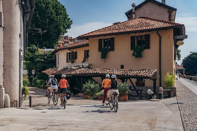 Small-Group Milan Highlights E-Bike Tour - Experience Authentic Neighborhoods and Parks