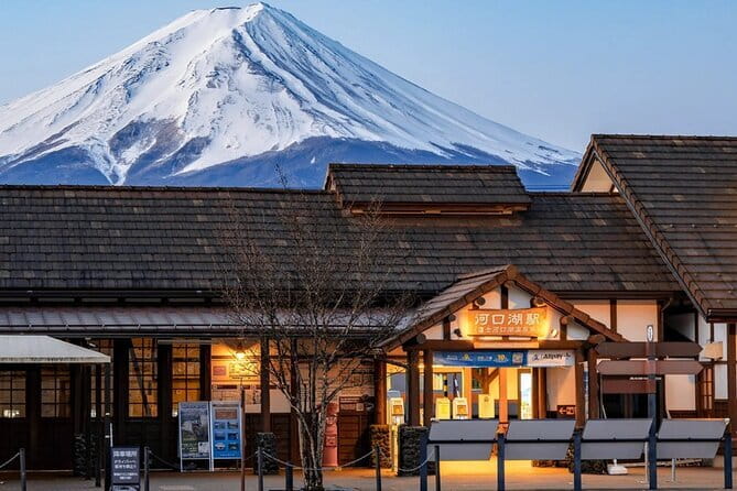 Small Group Mt. Fuji, Lake Kawaguchi&Yamanaka Hotel Pickup Option - Key Points