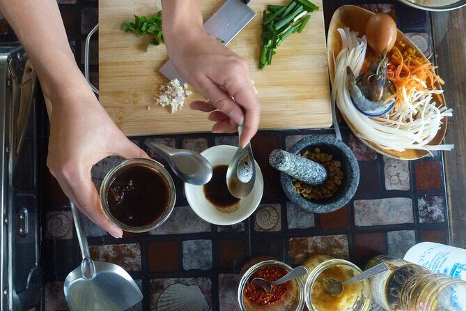 Small Group Northern Thai Cuisine & Market Tour in Chiang Mai - FAQ