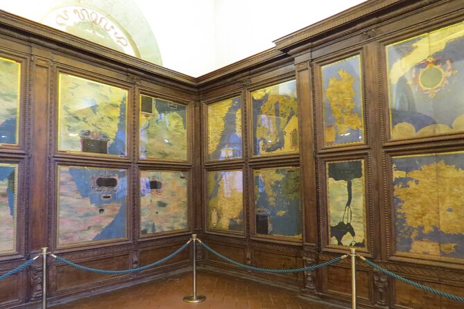 Small-Group Palazzo Vecchio Secret Passages Tour With Lunch or Gelato - Tuscan Lunch or Gelato Tasting Options