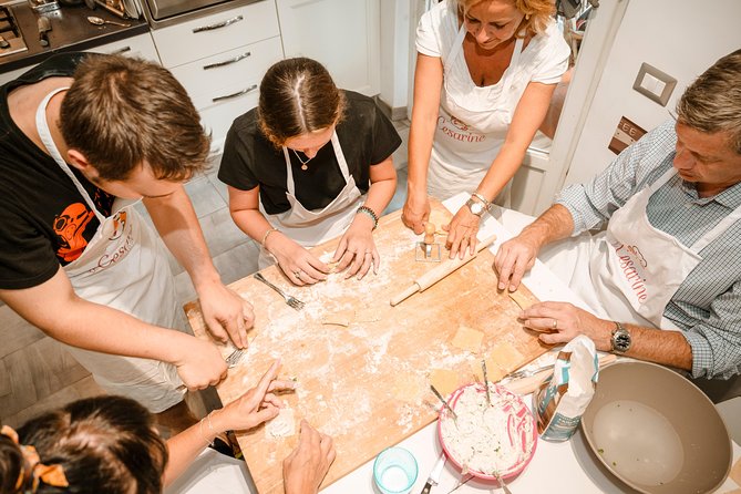 Small Group Pasta and Tiramisu Class in Riomaggiore - Experience and Atmosphere