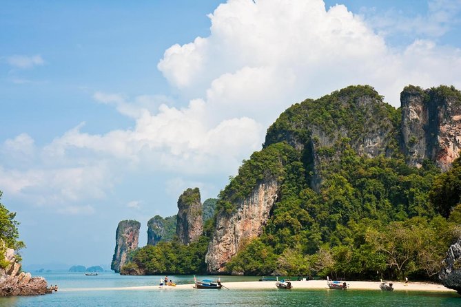 Small Group Phi Phi Islands Sunrise Tour with Seaview Lunch - Key Points