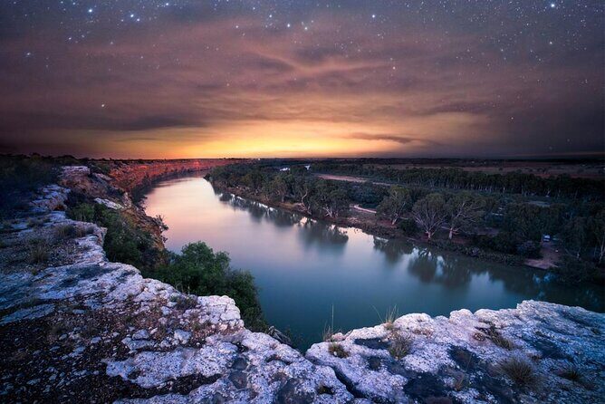 Small-Group River Murray Dark Sky and Sunset Tour with Dinner - Key Points
