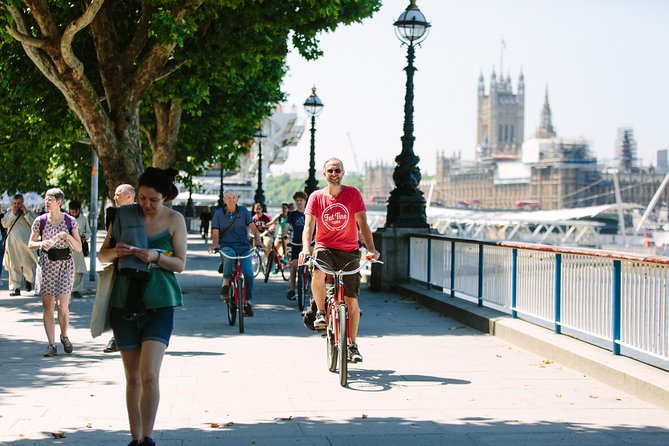 Small-Group River Thames Bike Tour - Experiencing London by Bike