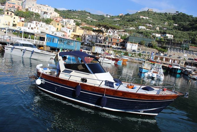 Small-Group Sailing Day Tour to Capri From Positano - Guest Experiences and Reviews