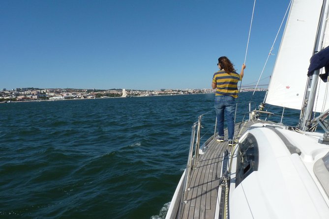 Small-Group Sailing Tour on the Tagus River from Lisbon - Who is This Tour Best For?