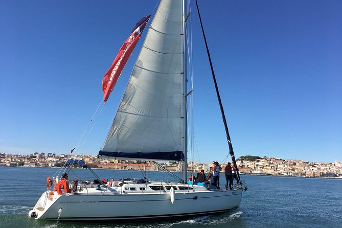 Small-Group Sailing Tour on the Tagus River Review - Accessibility and Dress Code
