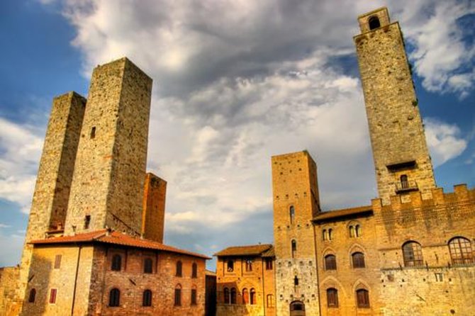Small-Group San Gimignano and Volterra Day Trip From Siena - Discovering Volterra