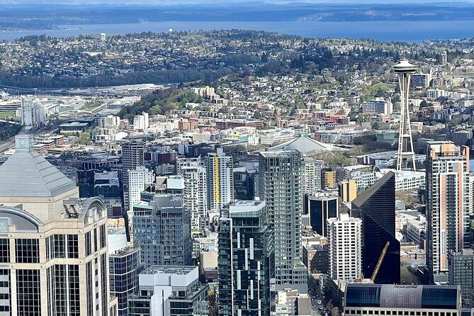 Small Group Seattle Full Day Tour W/ All Major Attractions - An In-Depth Look at Each Stop
